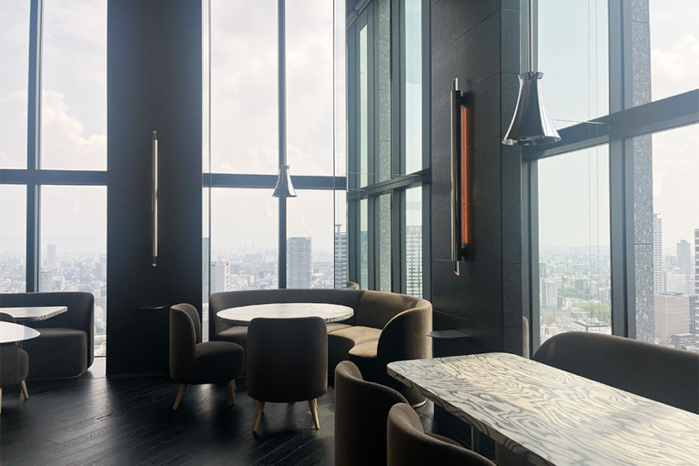 淀屋橋の新・巨大ビル、最上階30階は…低層階と雰囲気が違いすぎた | Lmaga.jp