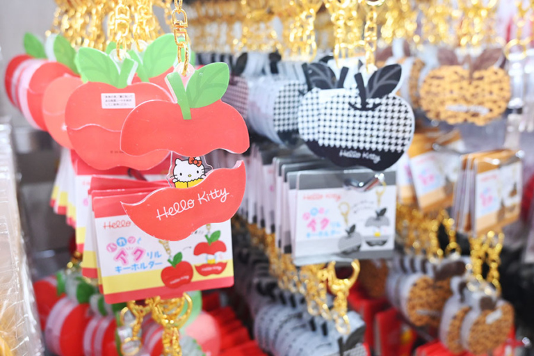 「ハローキティ展」ついに関西へ、注目のグッズは京都先行カラー＆初登場も多数 | Lmaga.jp