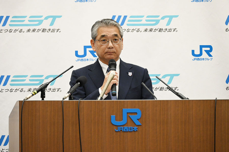 万博効果は絶大…JR西日本、2駅の利用率が「前年比200％超え」 | Lmaga.jp